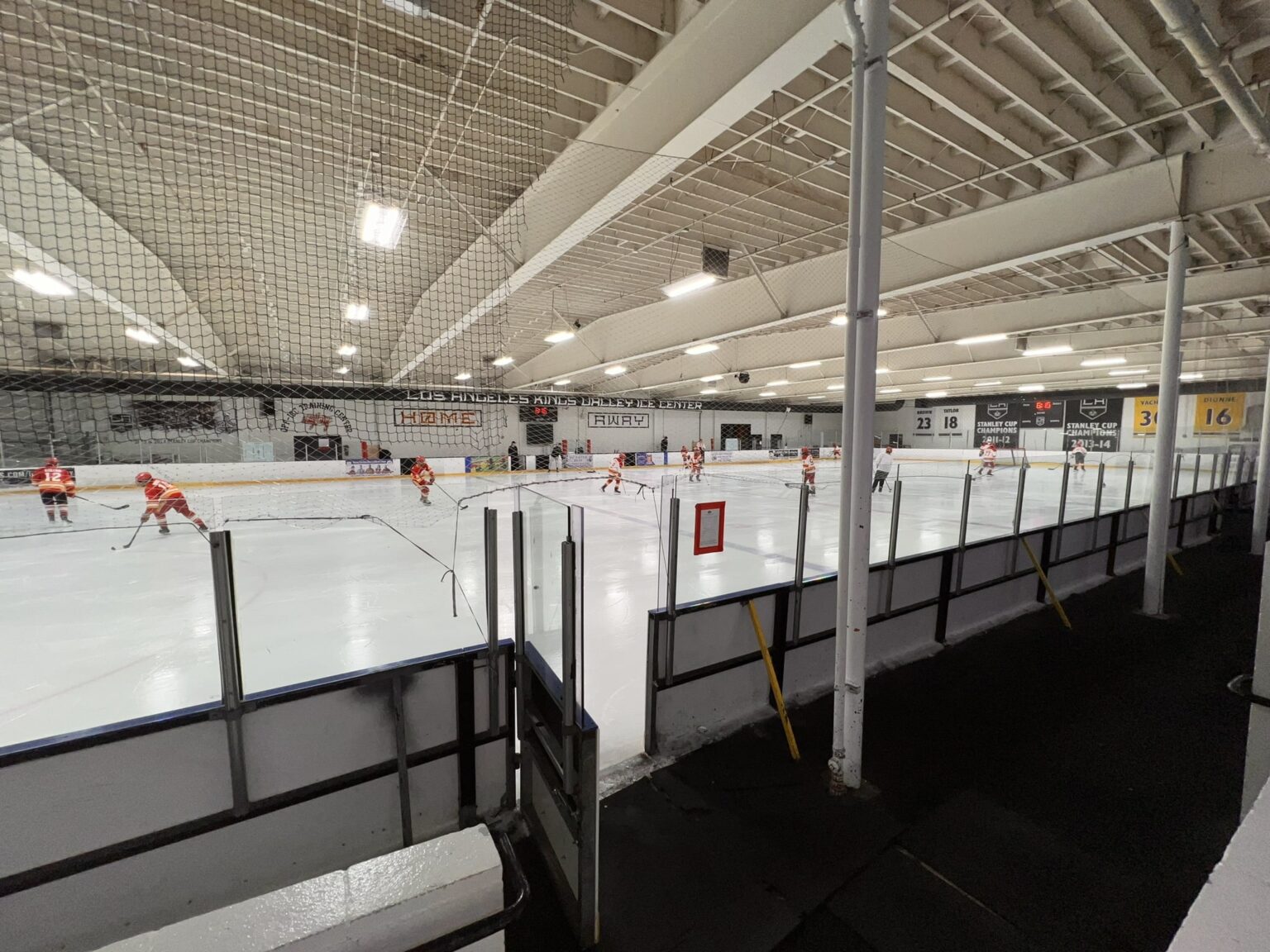LAKVIC – LA KINGS VALLEY ICE CENTER